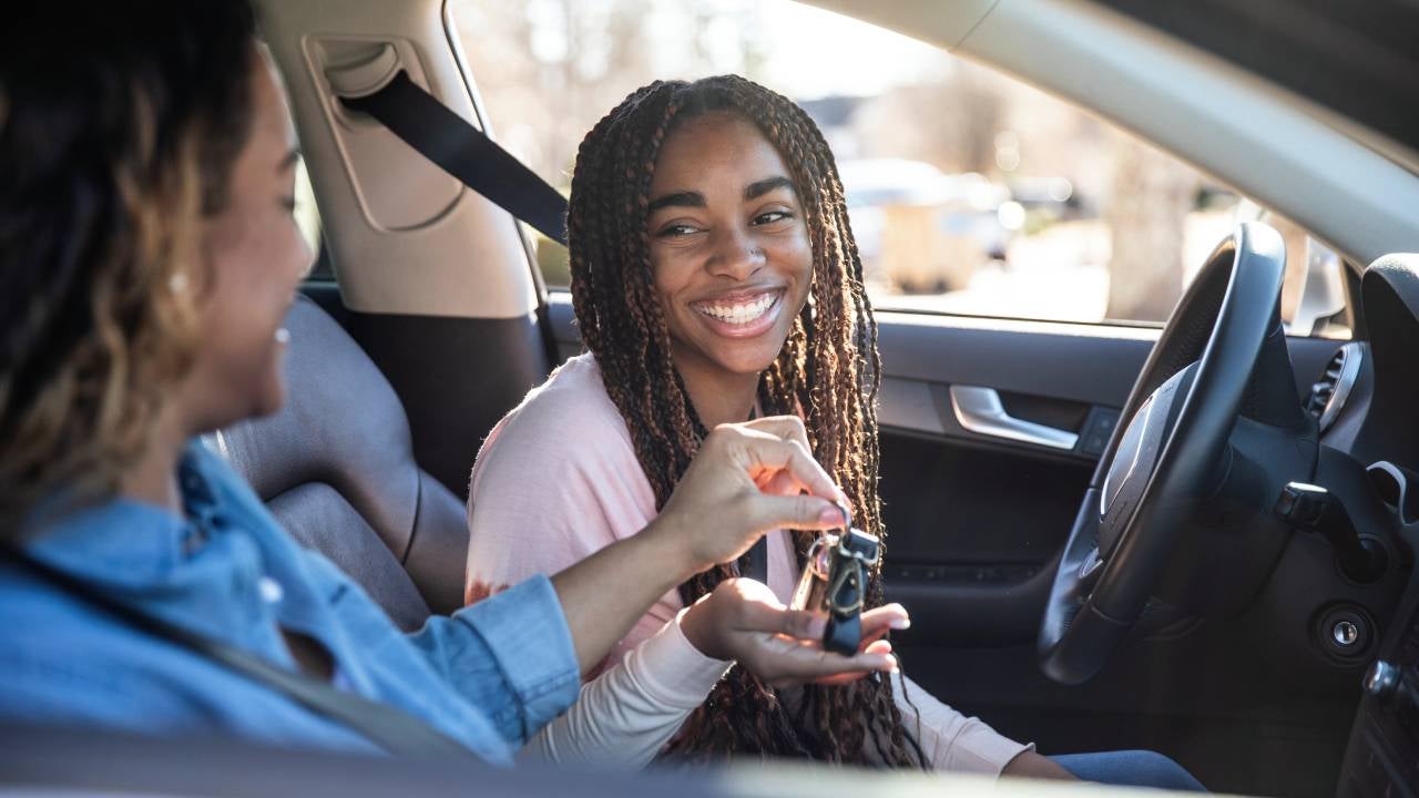 What to do after buying a car: 10 steps to remember